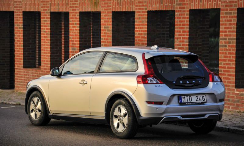 Volvo C30 technical specifications and fuel economy